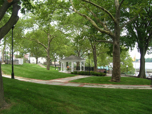 NJDEP| Green Acres | Success Story - Bayview Park, Perth Amboy